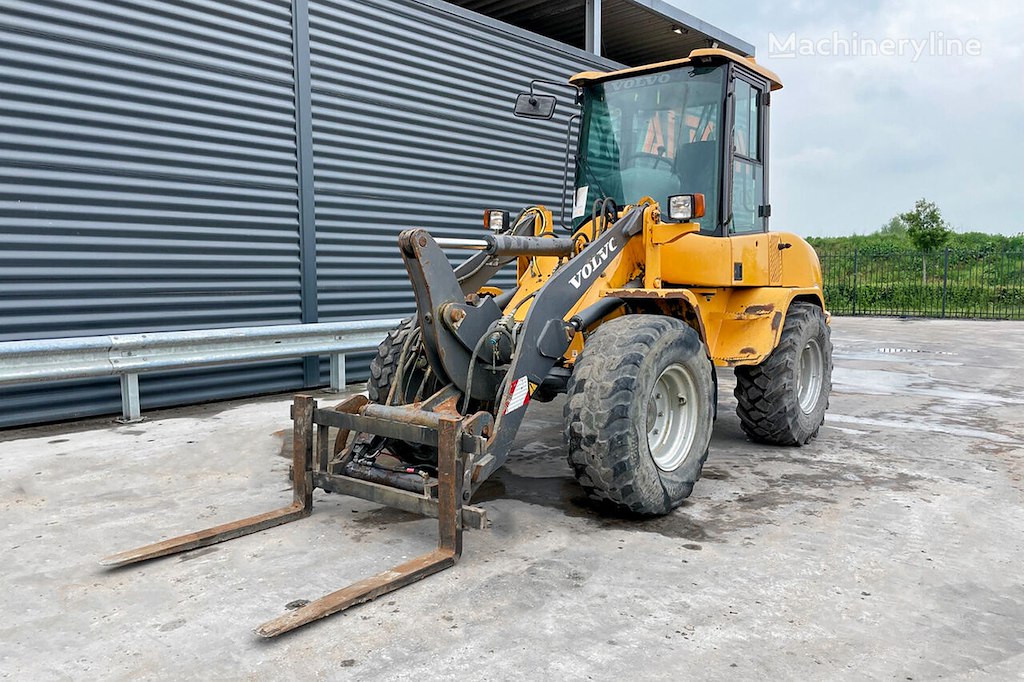 Volvo L 30 ZX prednji utovarivač