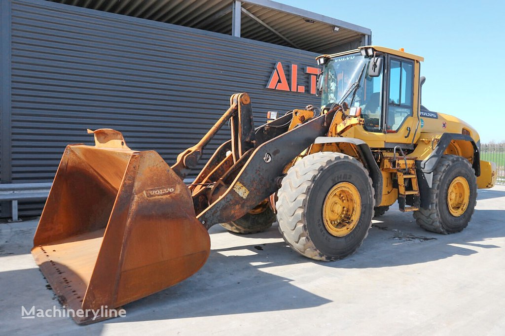 Volvo L120G prednji utovarivač