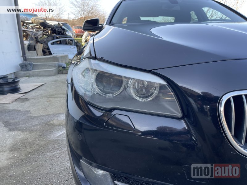 Desni far za BMW 5 F 10