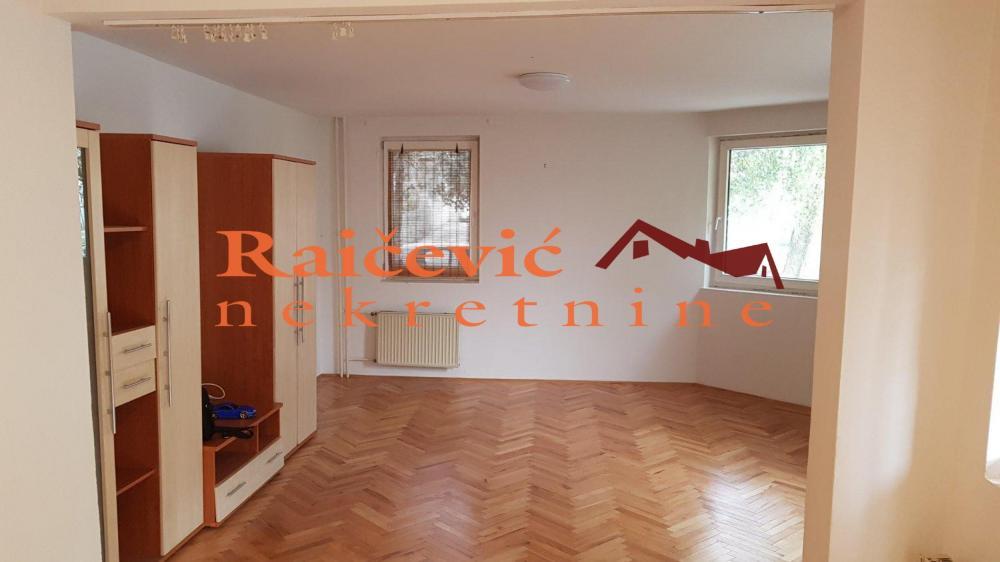 Ratka Mitrovica, Dvosoban stan na prodaju, 68m2, 123.600€