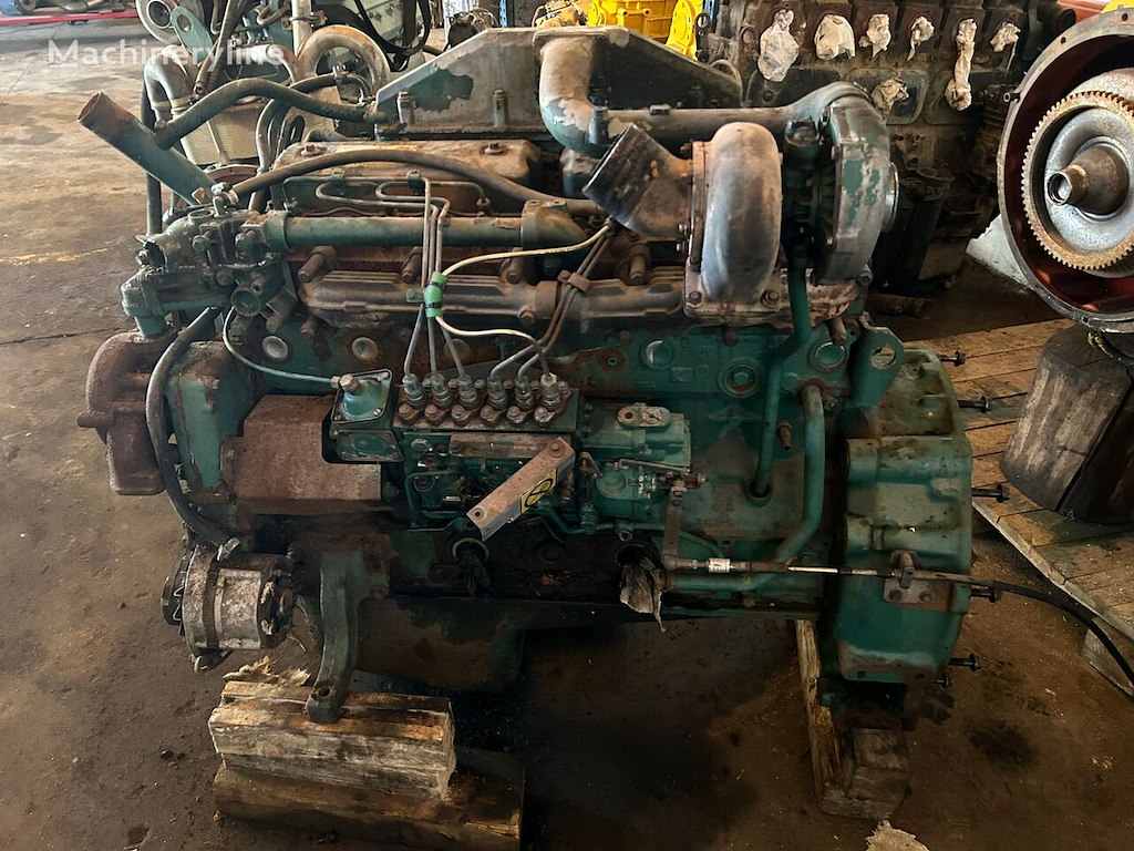 Volvo 15003928 : 8188125 TD73KCE motor za Volvo A25C zglobnog dampera