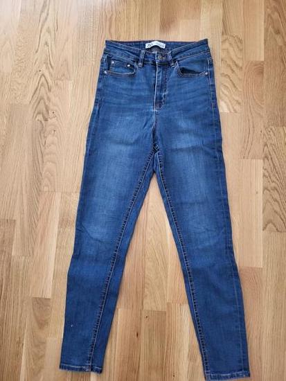 Zenske farmerice/zara