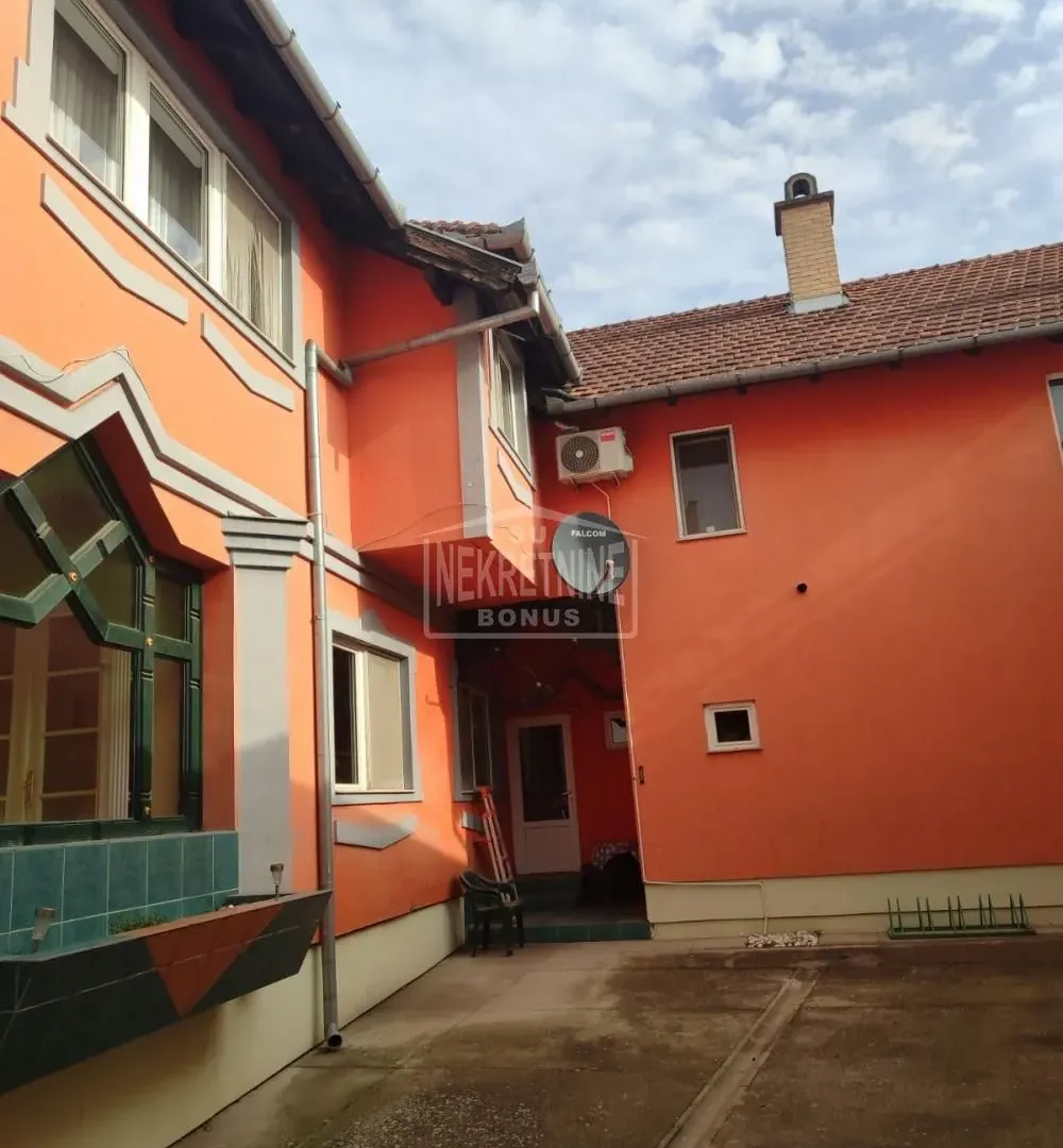 Prodaja, kuća, 388m2, Centar, Subotica