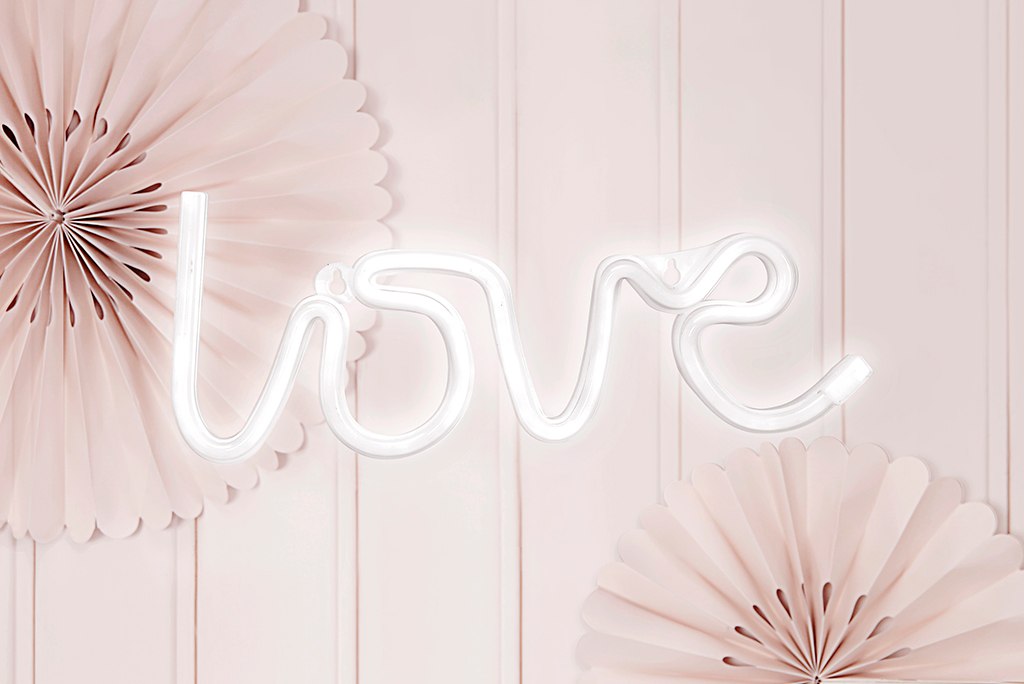 Neon LED lampa – Love