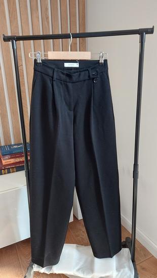 ELEGANTNE PANTALONE DUBOKI STRUK