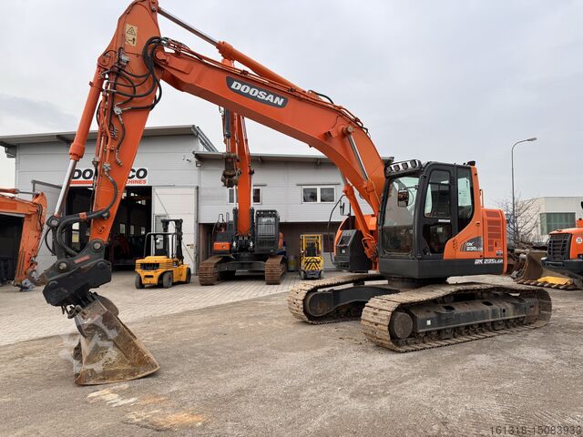 Bageri za puzanje
DOOSAN DX235LCR