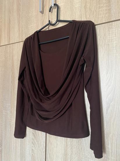 Atraktivna braon bluza