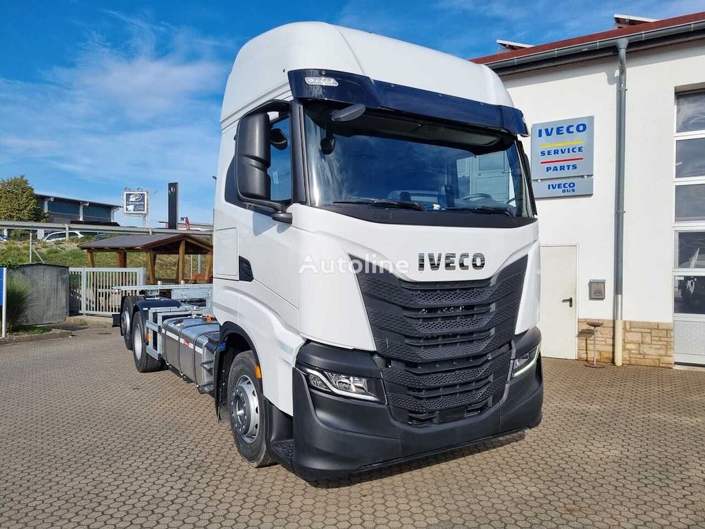 IVECO S-Way AS260S46 6x2 BDF-Wechsler Intarder 2x vorh kamion šasija