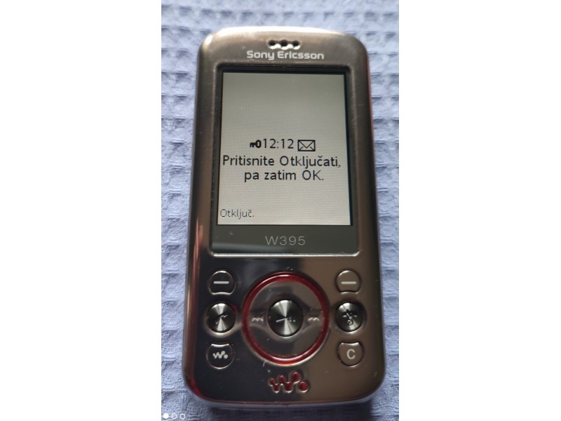 Sony Ericsson W395(procitaj opis ,vazno je)