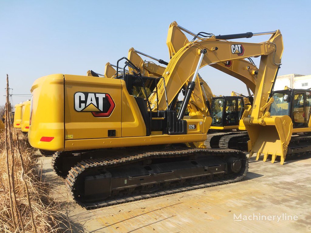 Novi Caterpillar 326 bager guseničar