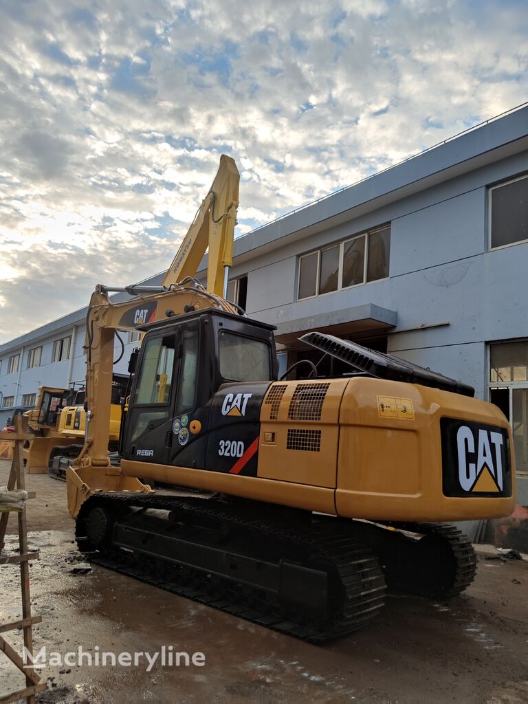 Caterpillar 320D bager guseničar