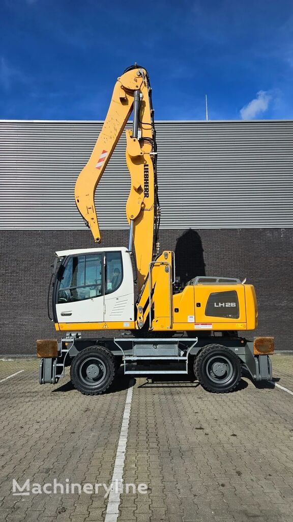 Liebherr LH26 bager za pretovar