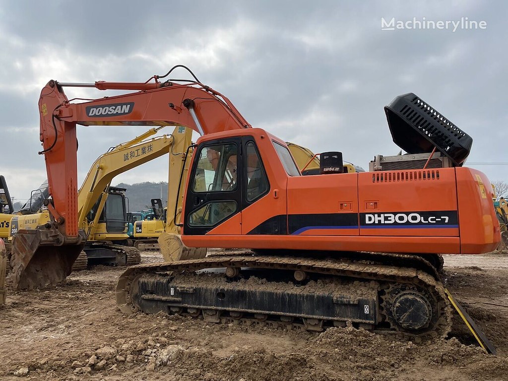 Doosan DH300LC-7 bager guseničar