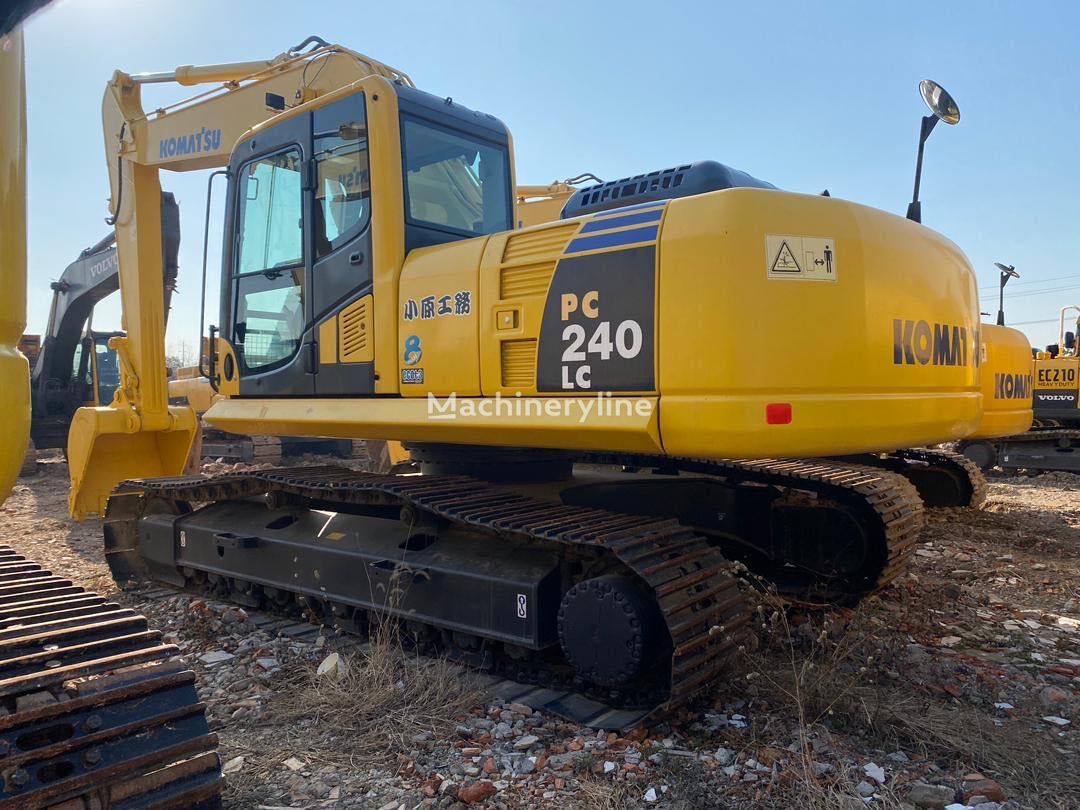 Komatsu PC240-7 bager guseničar