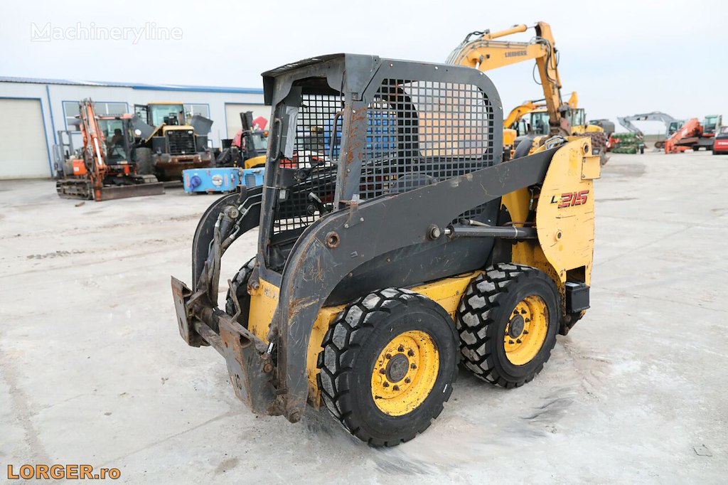 New Holland L215 mini utovarivač