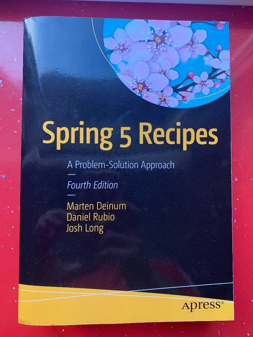 Spring 5 Recipes: A Problem-Solution Approach Одлично очувана књига