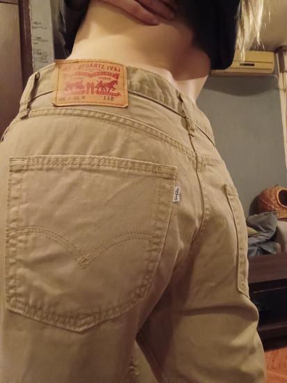 Levi's krem pantalone (snizeno)