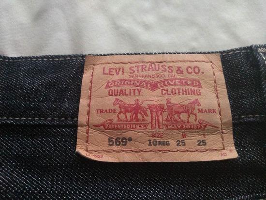 W25 L25 Levis 569