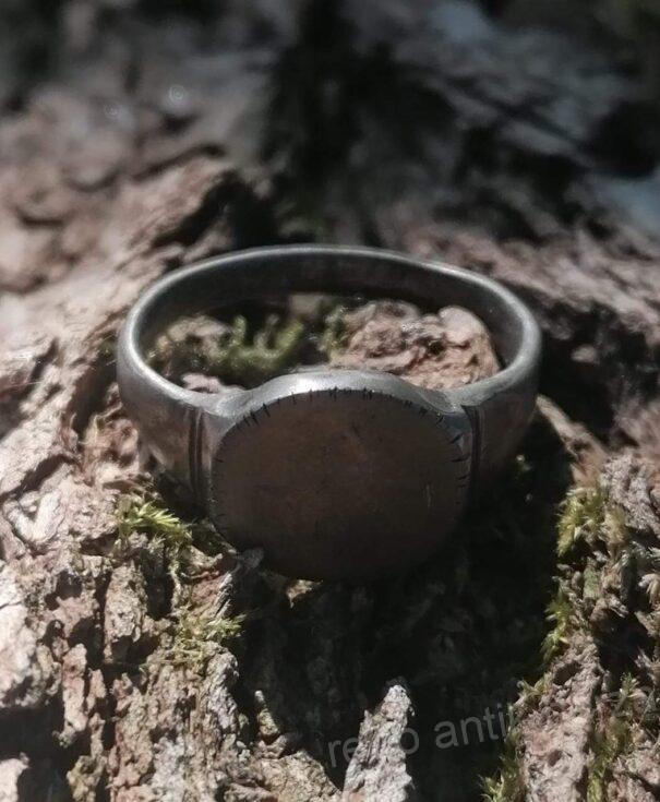 Prsten 17 vek,srebro.