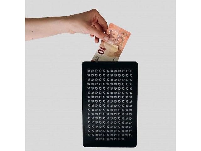 Poklon kasica prasica (kasica za novac) 10 EUR x 200 (2000 EUR)