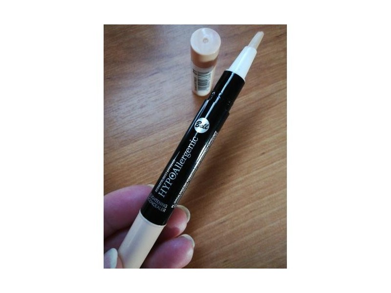 BELL LIGHTENING CONCEALER 04