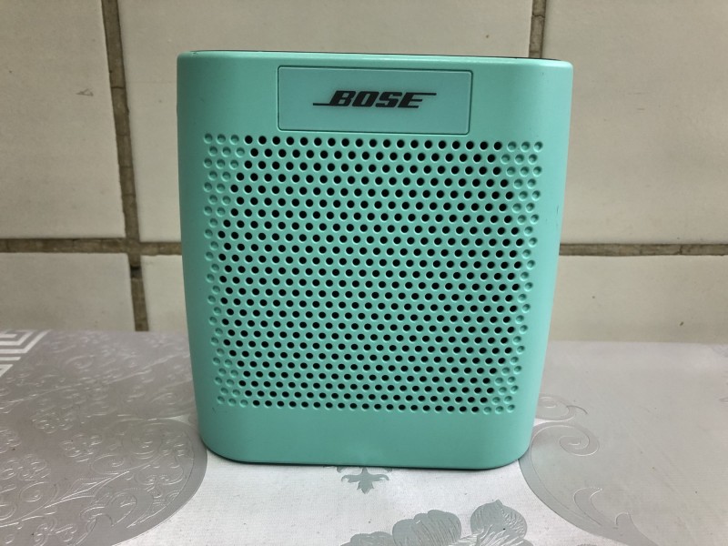 BOSE SoundLink COLOR bluetooth zvucnik