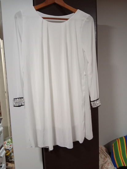 Bela košulja haljina