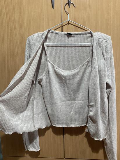 1+1 Džemper i crop majica