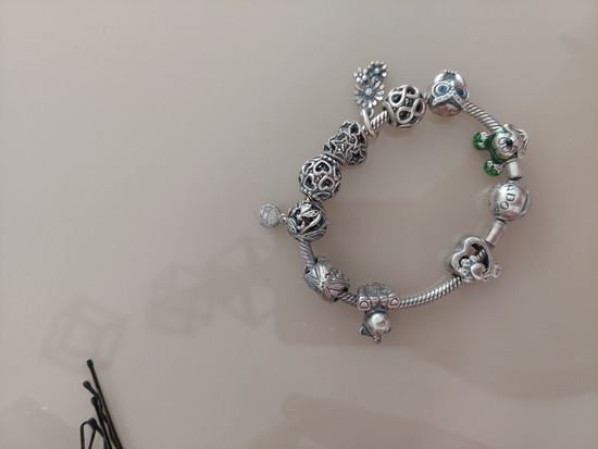 Pandora original sa privescima