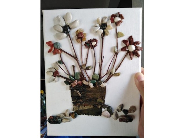 Cveće- slika od morskih kamenčića