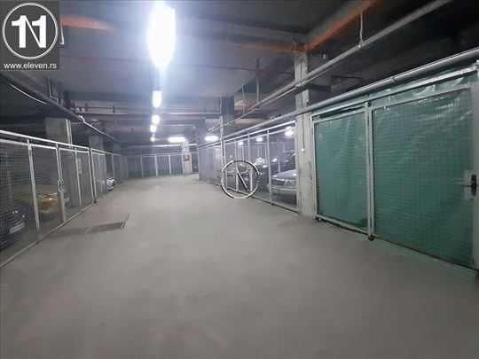 Novi Beograd, Gandijeva – garaže 14 m2