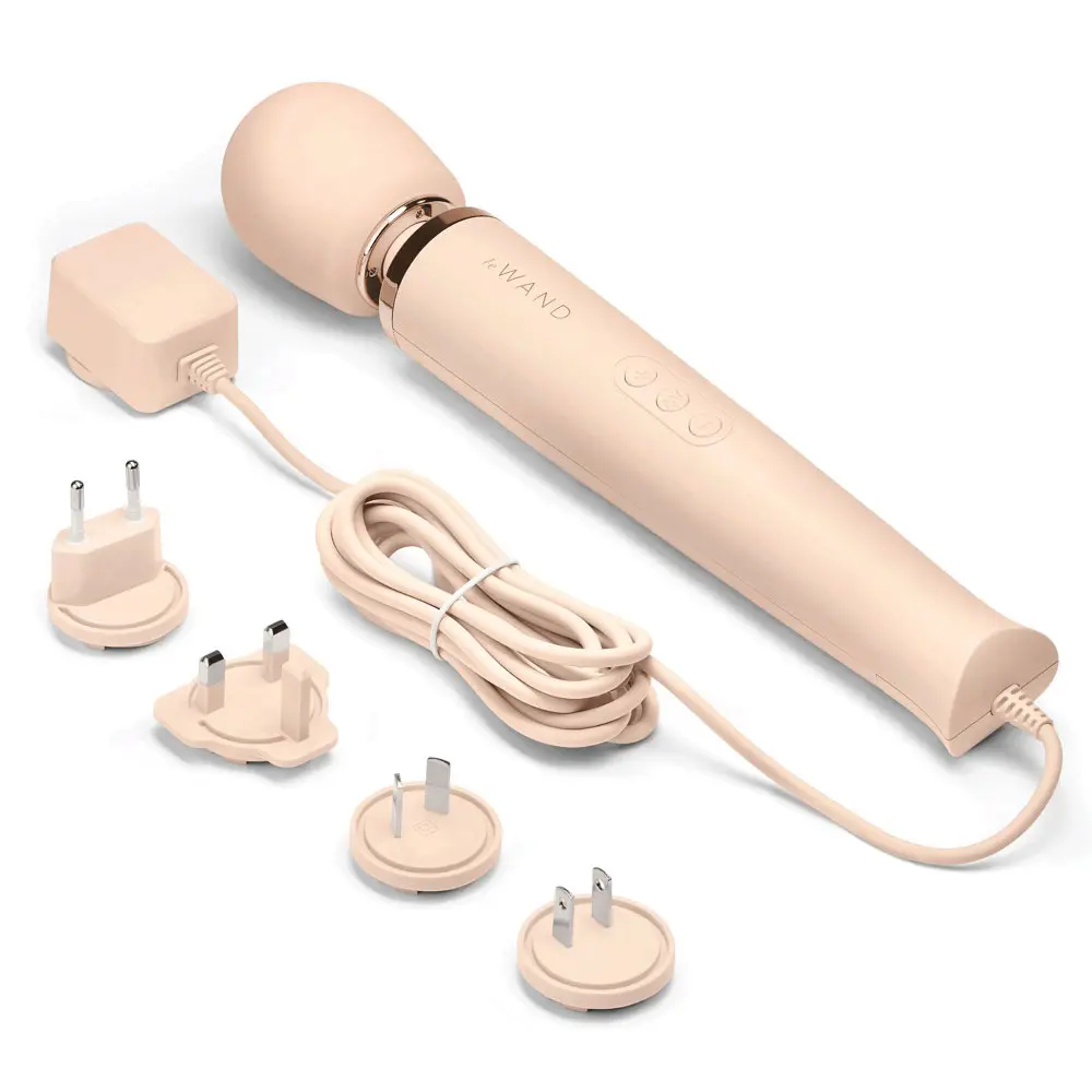 Le Wand Plug in Vibrirajući masažer, 6 režima vibracije, 10 brzina, 34 cm