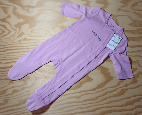 NOVO SA ETIKETOM: Roze jednodelna pidžama za bebe
