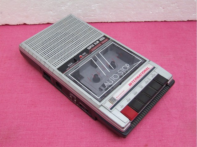 Intenational slim kasetni deck recorder TW101+GARANCIJA