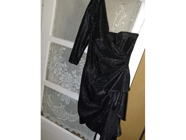 crna svecana haljina
