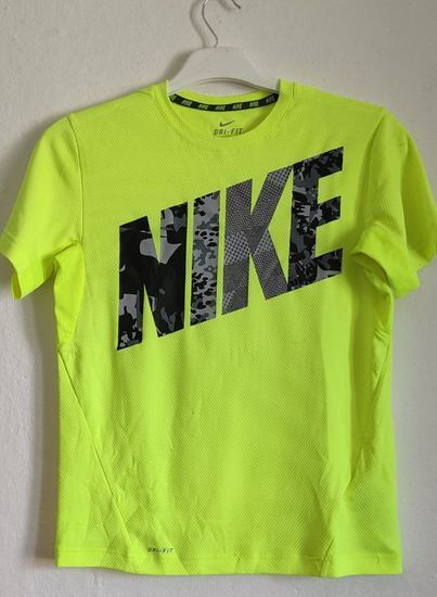 NIKE DRI-FIT majica vel. S Pise vel. L