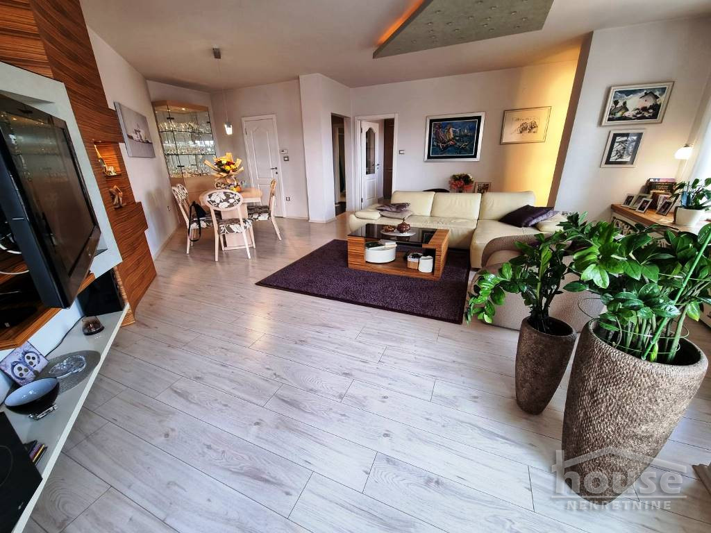 Stan,NOVI SAD,LIPOV GAJ 131m2,257500€ , ID: 1061042