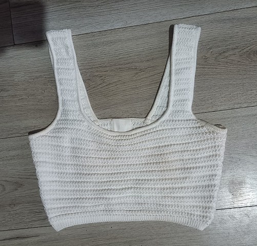 H&M heklani top