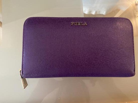 SALE 4.000 RSD Original FURLA novcanik