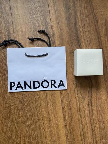 Pandora kozna kutija za odlaganje nakita