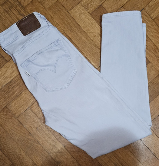 Levis premium farmerke 26 Snizeno