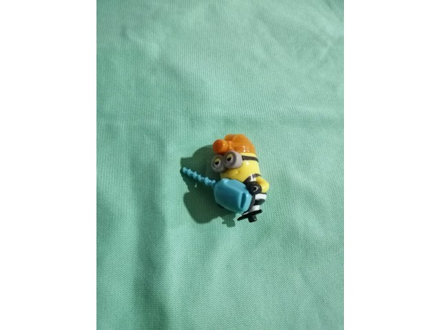 Kinder figurica - Jednooki Minions sa motorkom