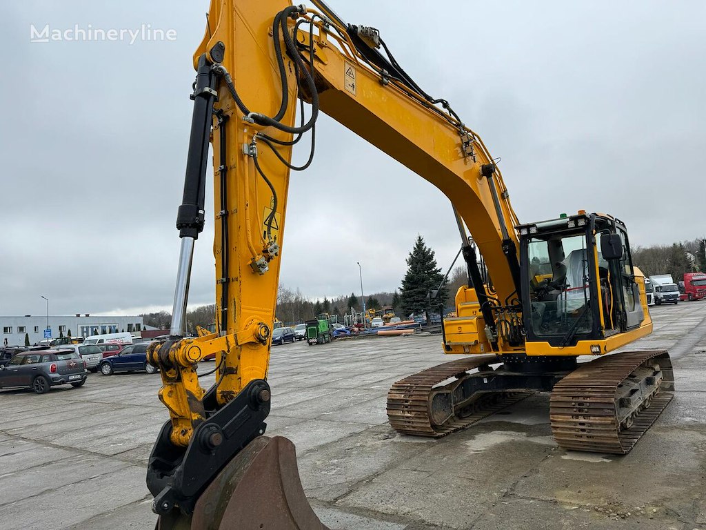 JCB JS220X LC bager guseničar