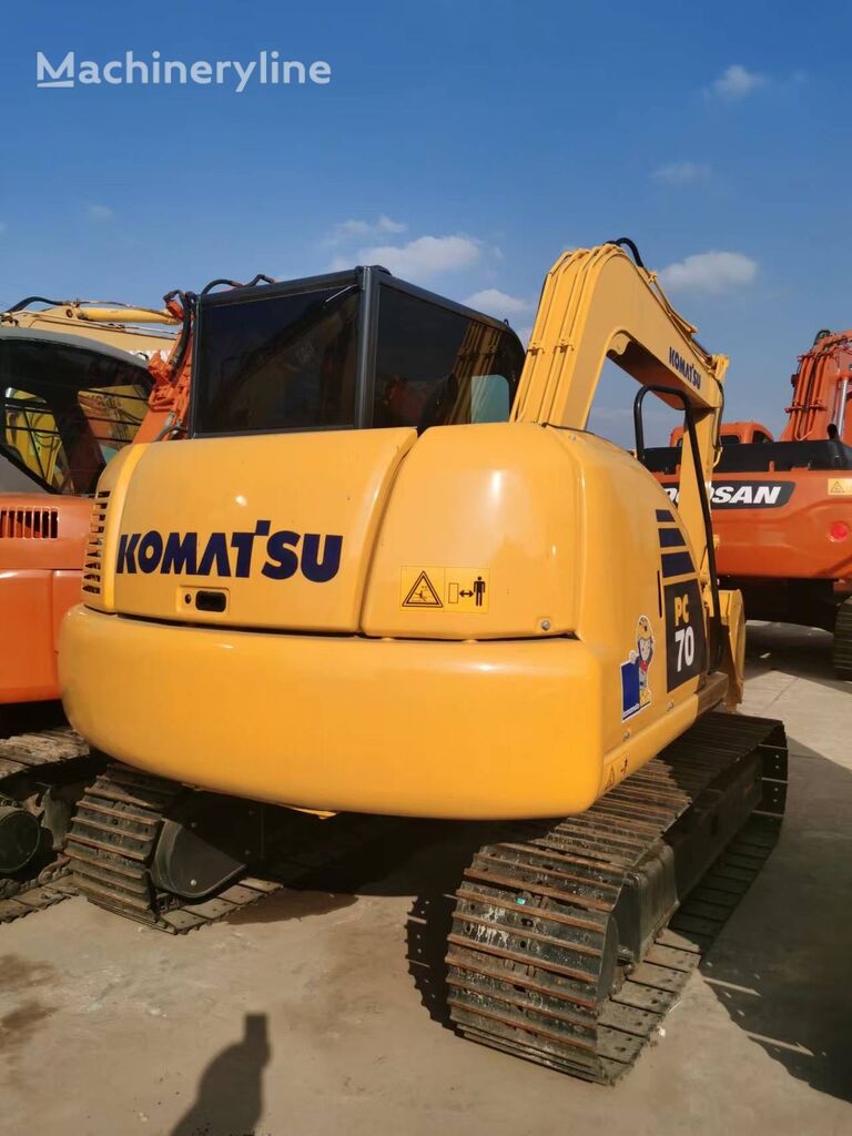 Komatsu 70-8 bager guseničar