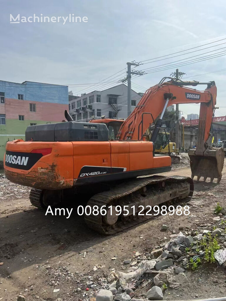 Doosan DX420 bager guseničar