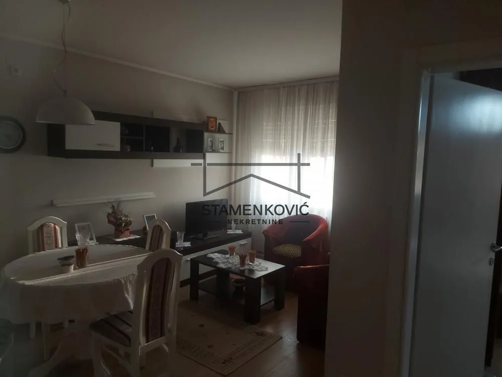 Prodaja, dvosoban stan, 48m², Avijatičarsko naselje, Novi Sad Sve Podlokacije