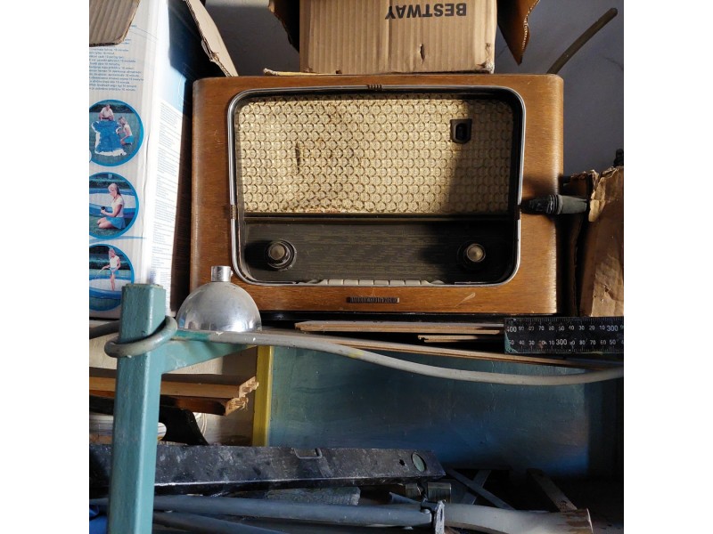 Veliki stari radio