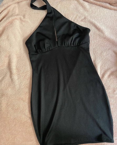 Crna haljina gola ledja iz H&M