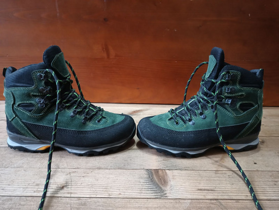 KS shoes 230 cipele za planinarenje