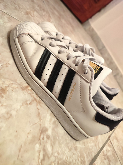 Adidas superstar